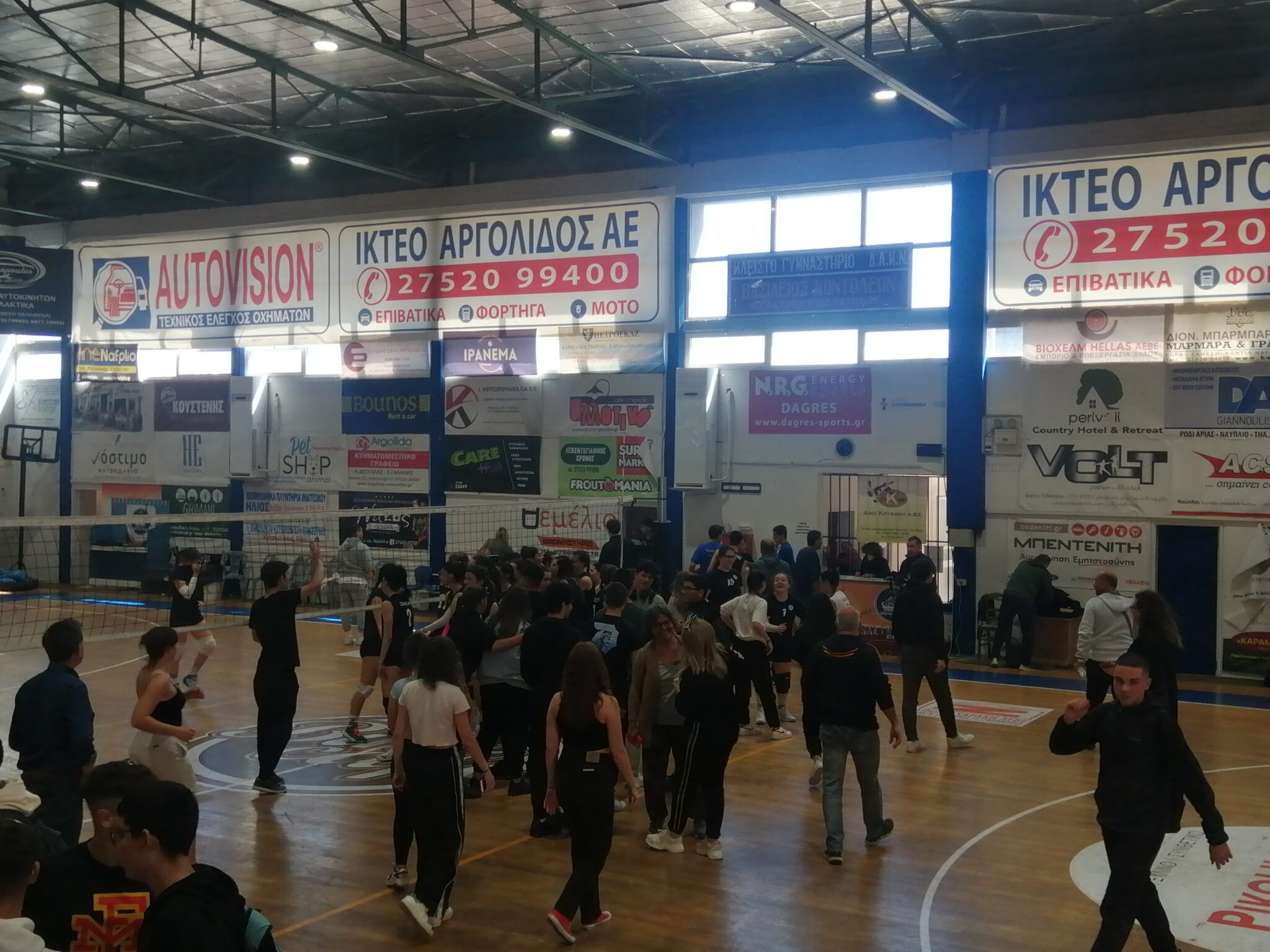 Ήττα και αποκλεισμός για τα κορίτσια του 3ου ΓΕΛ Καλαμάτας - SportsPlus.gr
